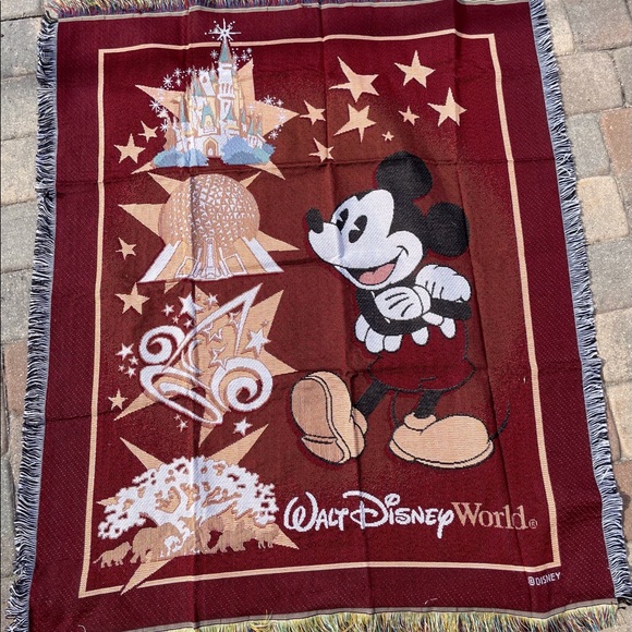Disney | Accents | Hp Disneys Exclusive Mickey Throwtapestry Blanket ...